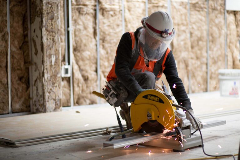 Who We Are - HB Construction